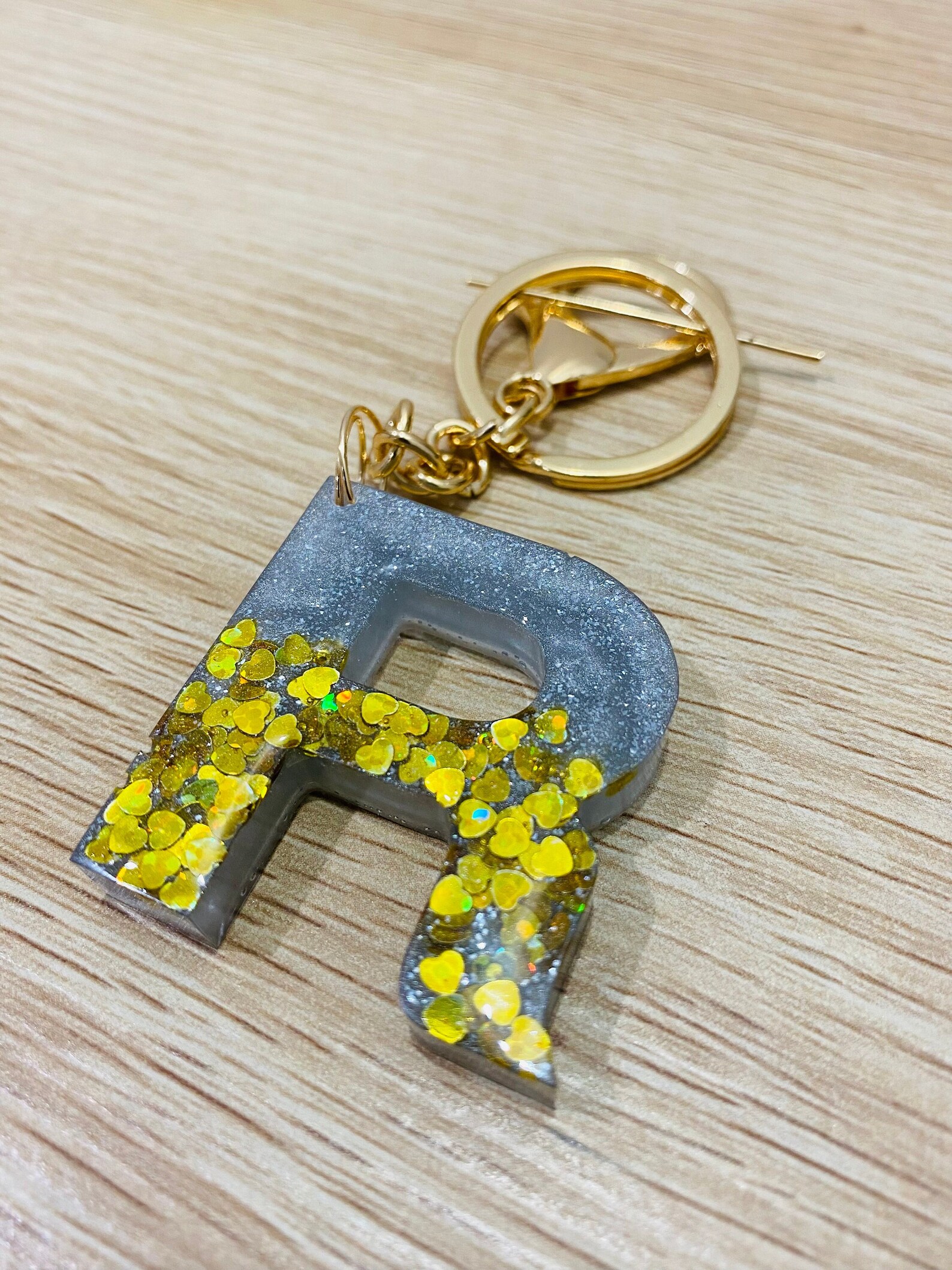 Custom Epoxy Keychain/ Personalized Keychain, Letter Name Resin ...