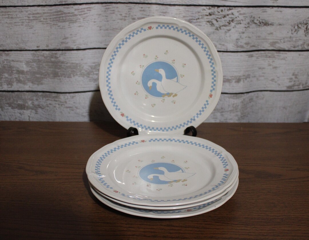 4 Moonlight Stoneware Dinner Plates Geese in Center Checkered Pattern ...