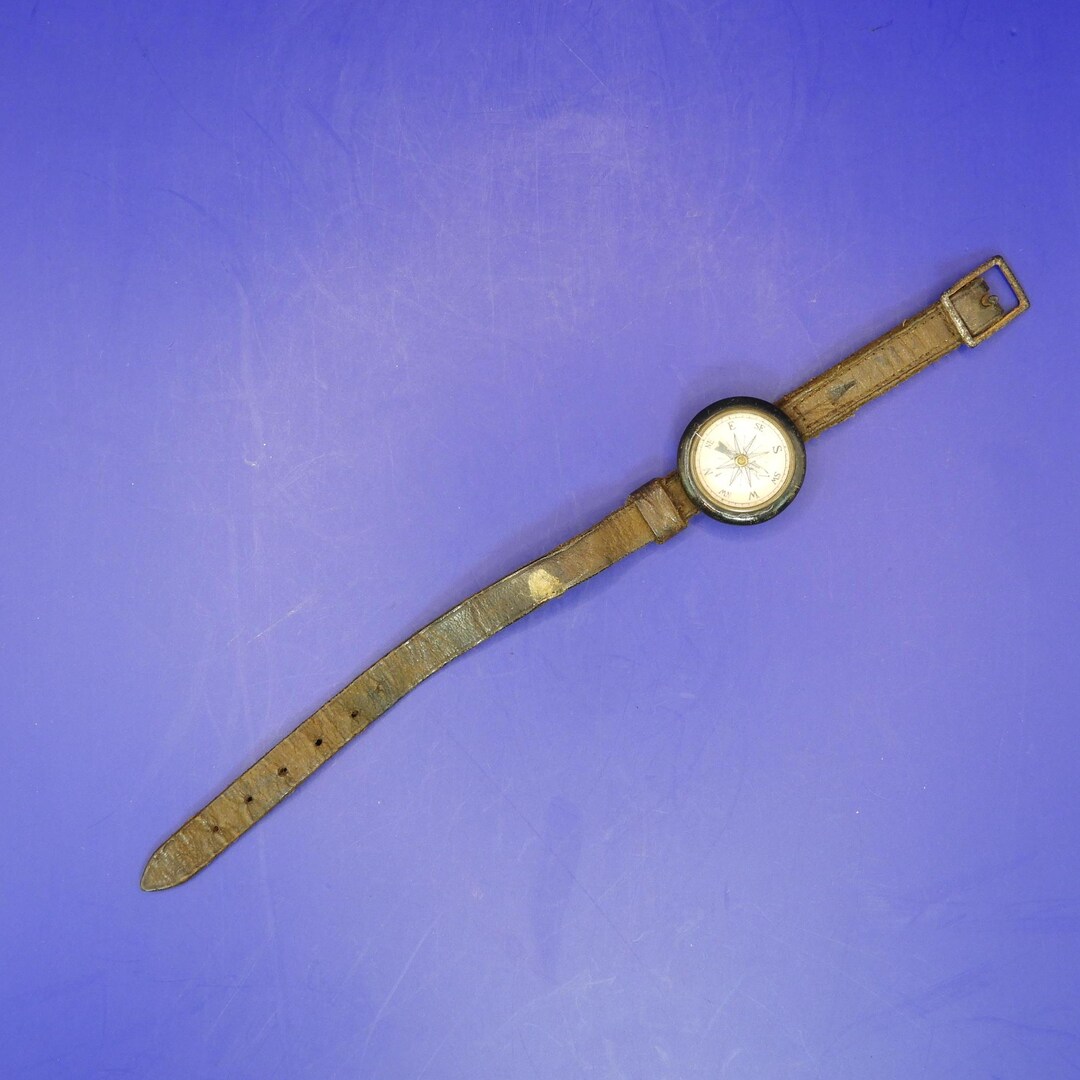 Rare Antique WWI Compass Military Wrist Compass Broad Arrow Marked ...