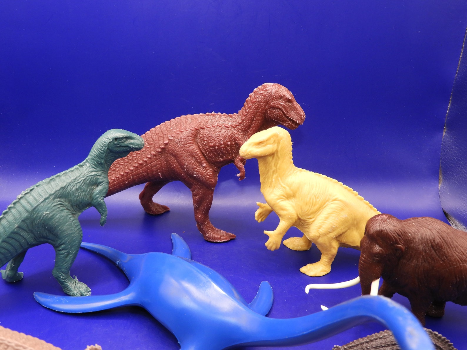 13 Original Vintage Dinosaurs Invicta British Natural History Museum ...