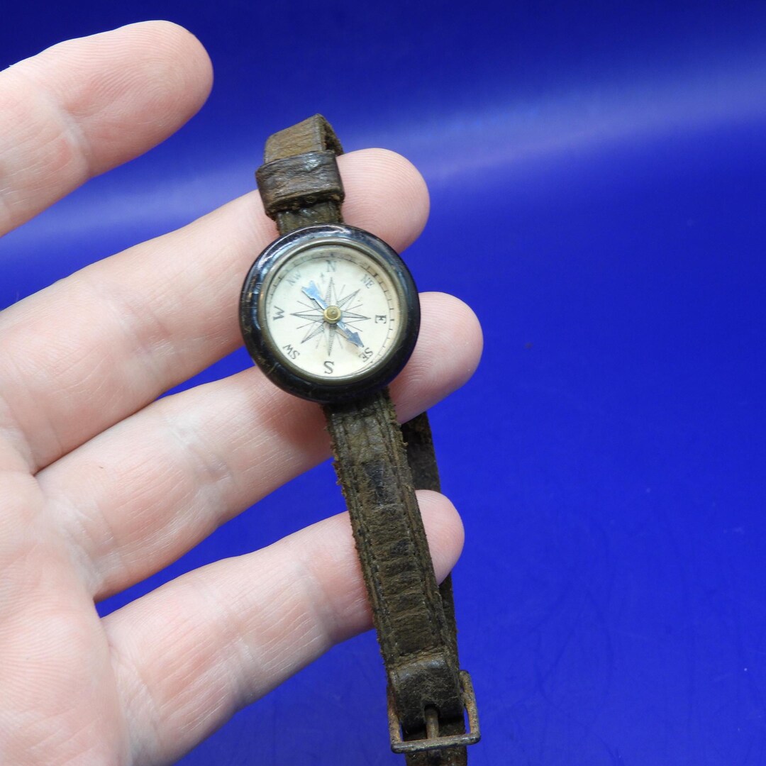 Rare Antique WWI Compass Military Wrist Compass Broad Arrow Marked ...
