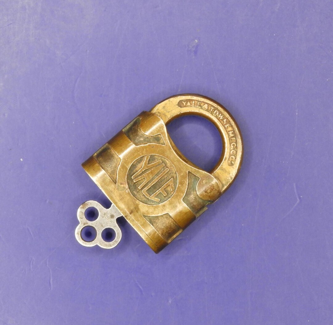 Antique Brass Padlock...19th Century YALE & Towne MFG . Co. Stamford ...