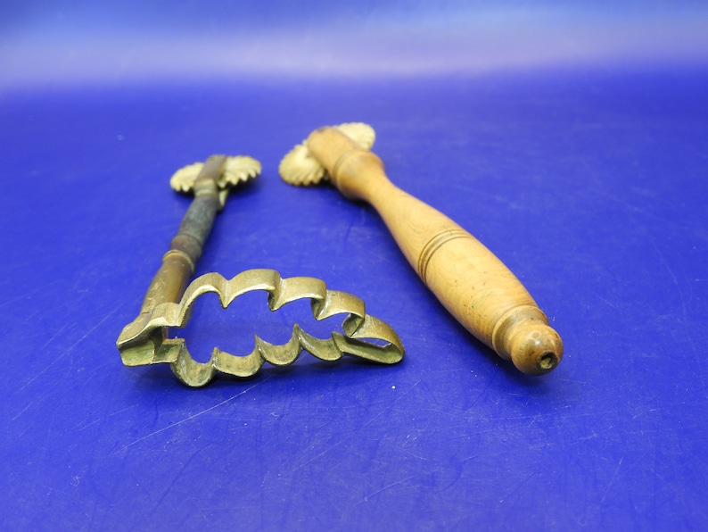 Antique 19th Century Pastry Leaf Print Wheels Cutters Boxwood / Brass ...