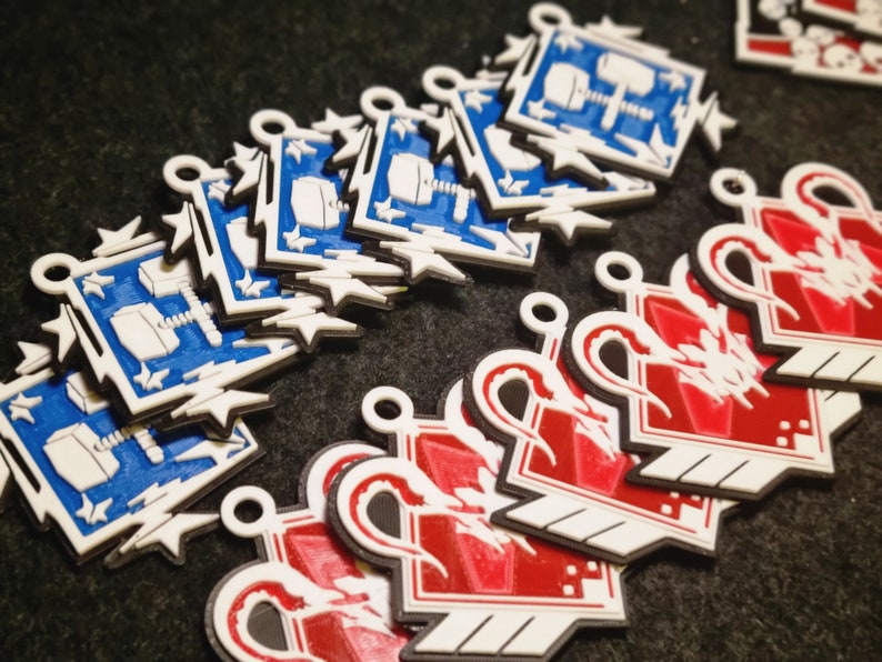 Apex Legends Badge Keyrings - Etsy