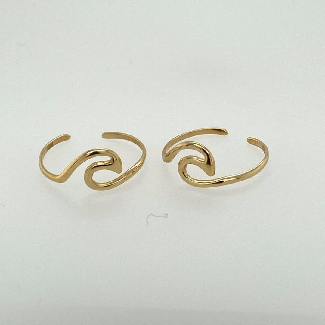 Genuine 14k Gold Toe Ring for Women. 14 Karat Gold Sharp Ocean Wave ...