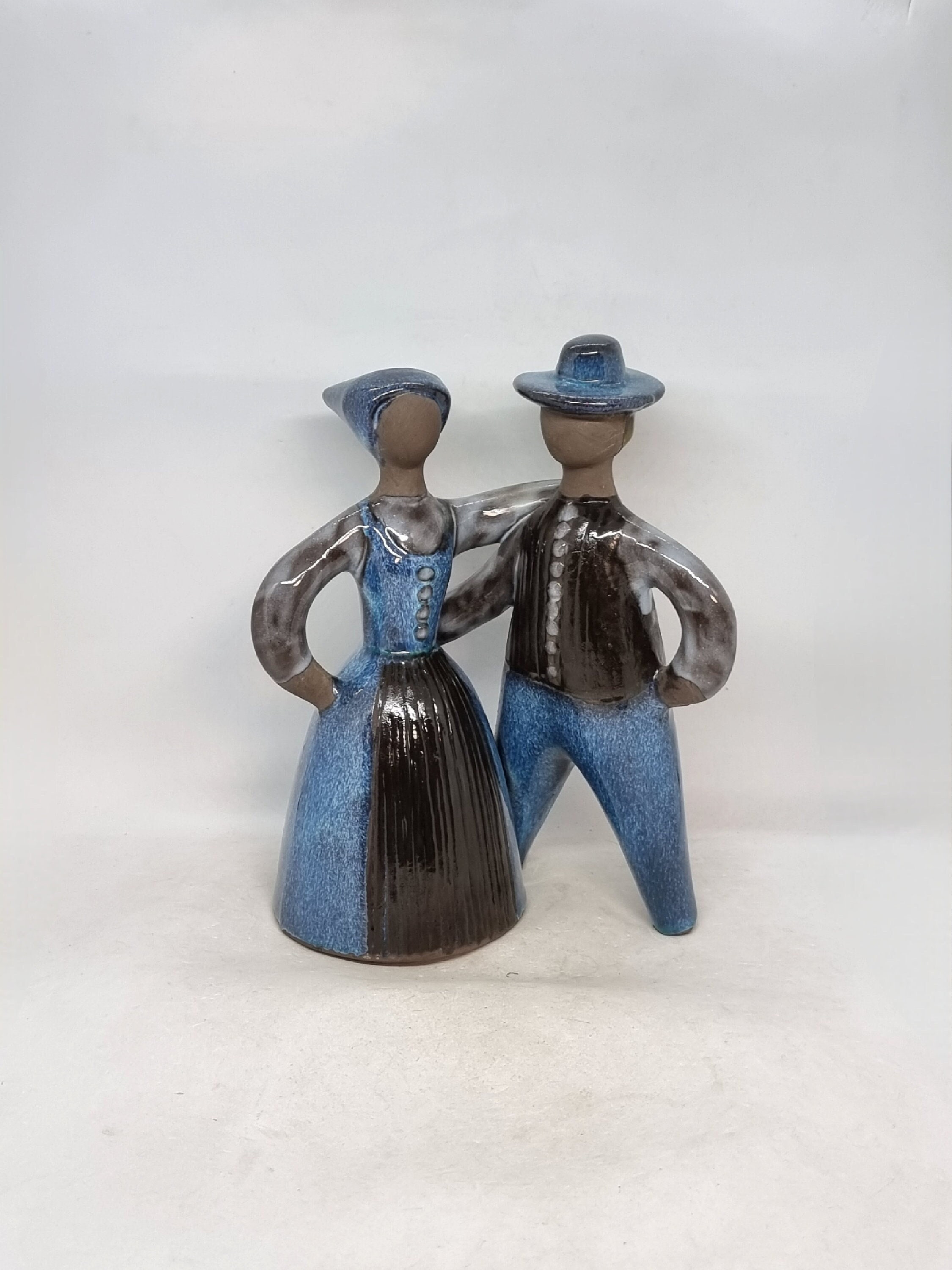 Vintage Ceramic couple Figurine by Elsi Bourelius - Etsy