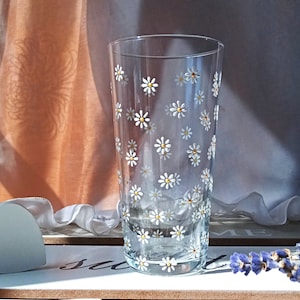Daisy Glass| Floral Glass | Spring Flower Gift | Cute White Daisies ...