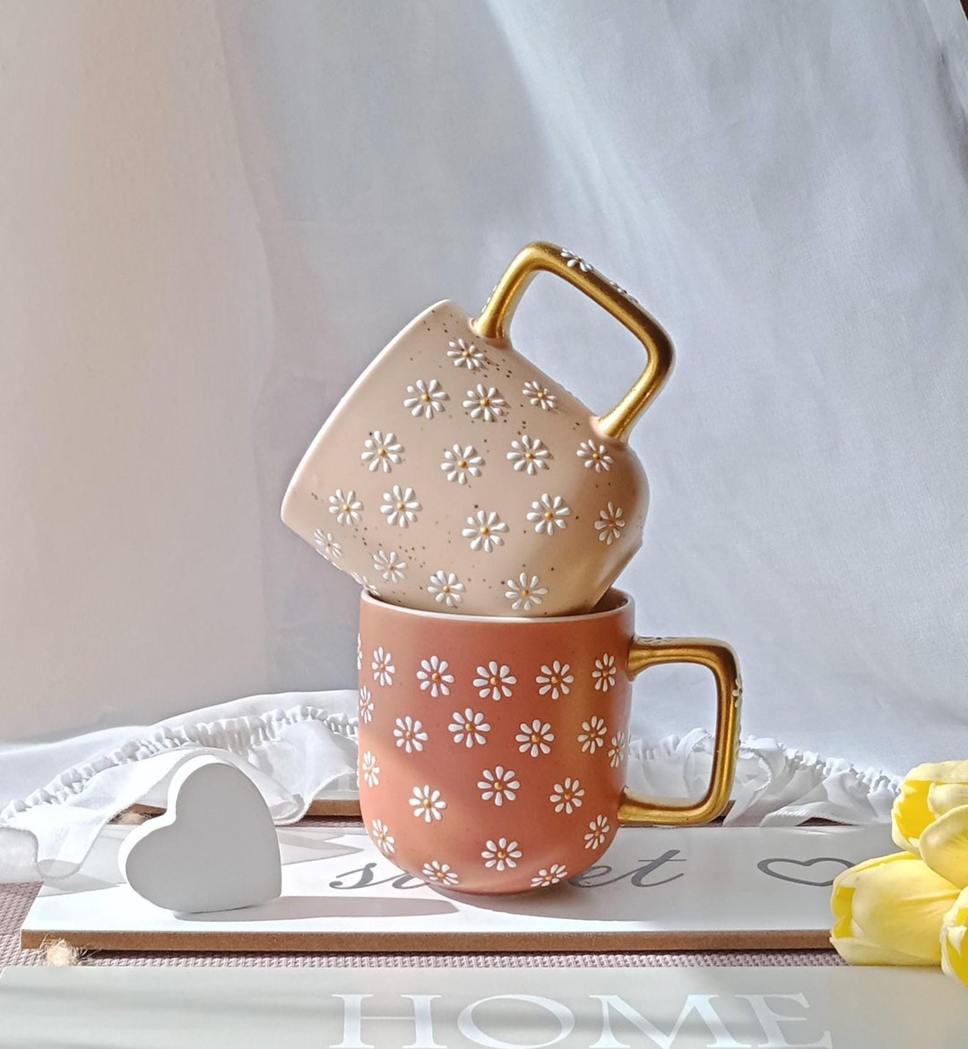 Cute Daisy Coffee Mug | Demure Flower Ceramic Cups | Cozy Floral Tea ...