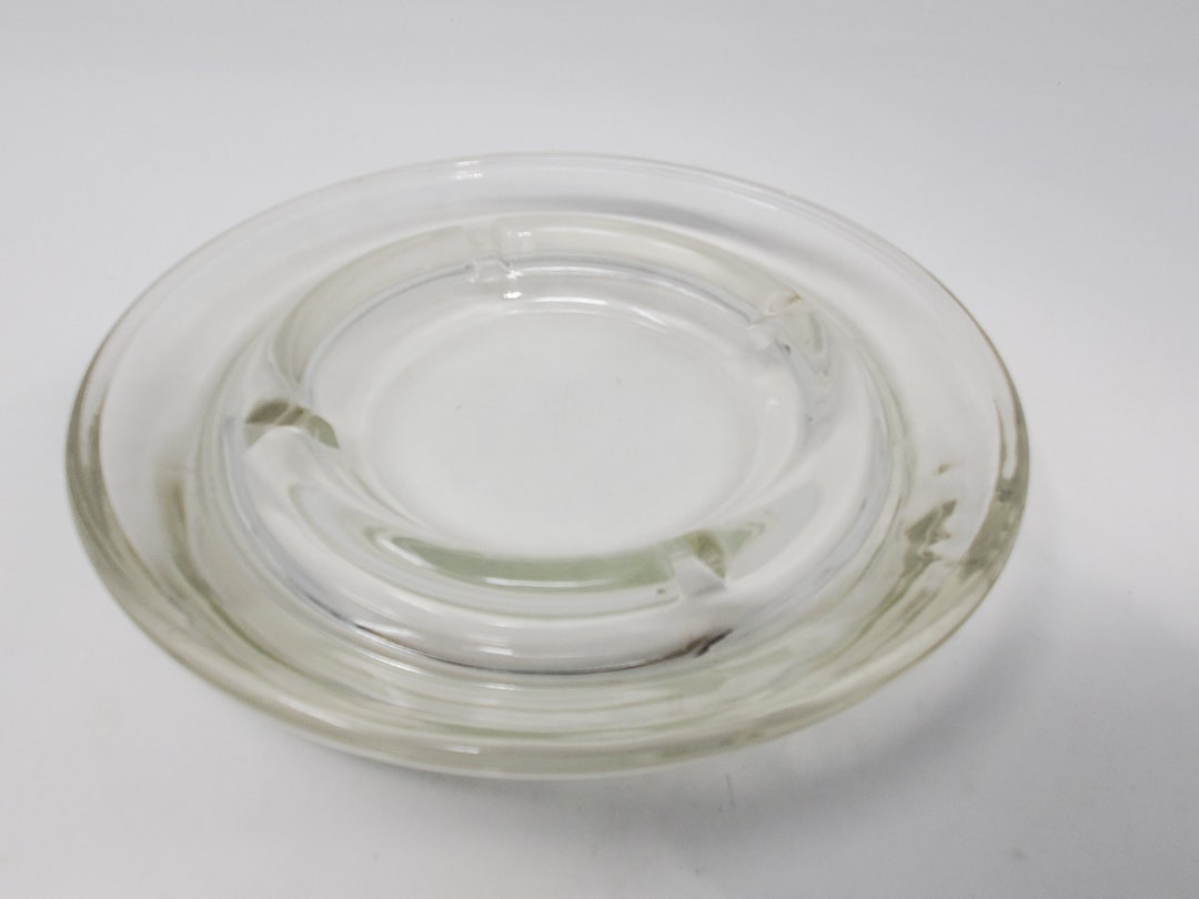Vintage Round 6.5" Large Thick Clear Glass Ashtray, Bar Ashtray, Mid ...