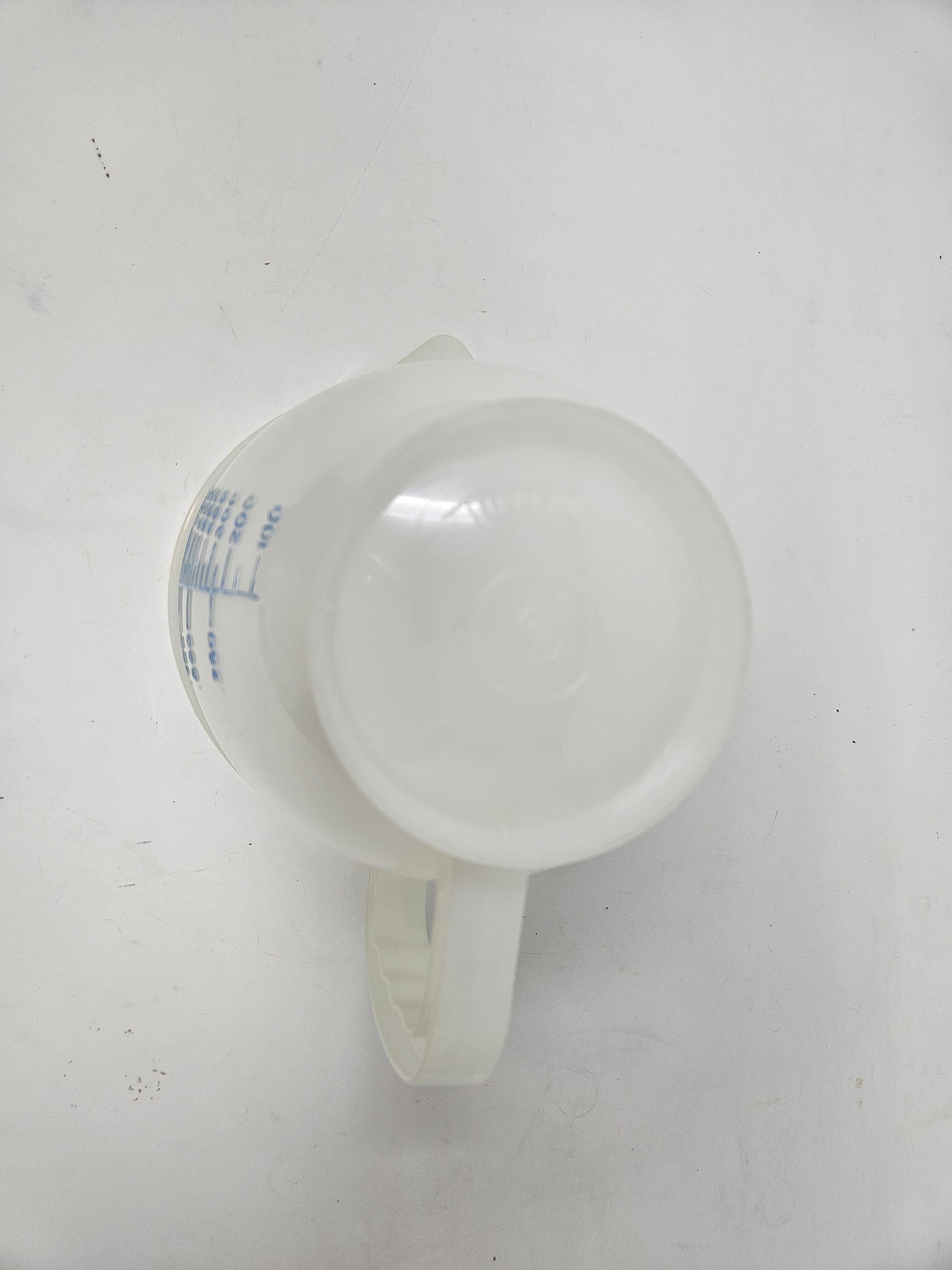 Vintage 1970s Tupperware Measuring Pitcher, White Plastic, Red /blue ...