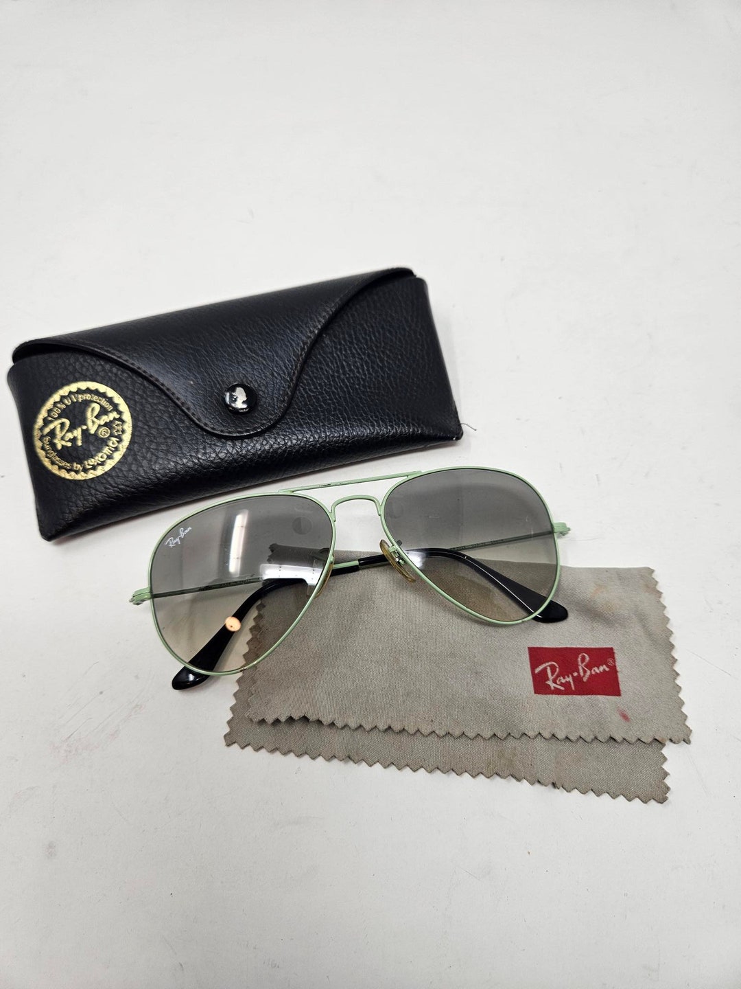 Vintage Aviator Ray Ban Light Green Sunglasses RB3025, Made in Italy ...