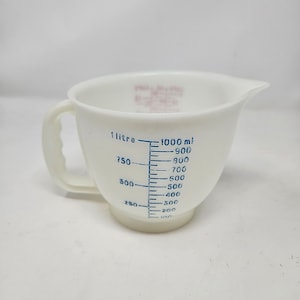 Vintage 1970s Tupperware Measuring Pitcher, White Plastic, Red /blue ...