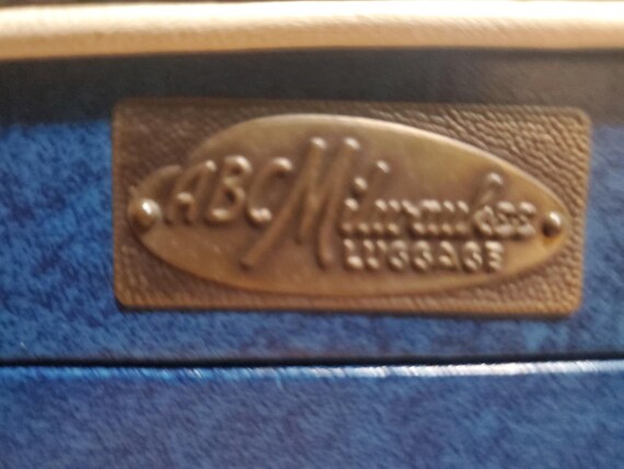 Rare Vintage ABC Milwaukee Luggage Navy Makeup Suitc… - Gem