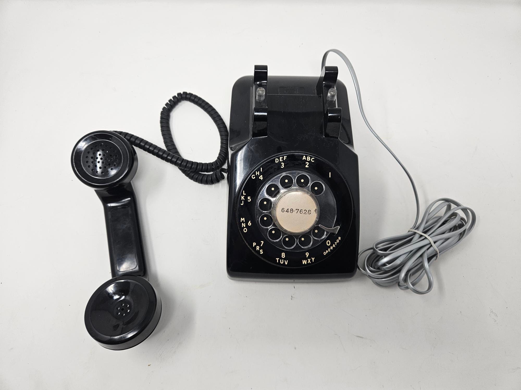 Vintage Black Rotary Phone, Dial Telephone, Model 500, ITT Systems ...
