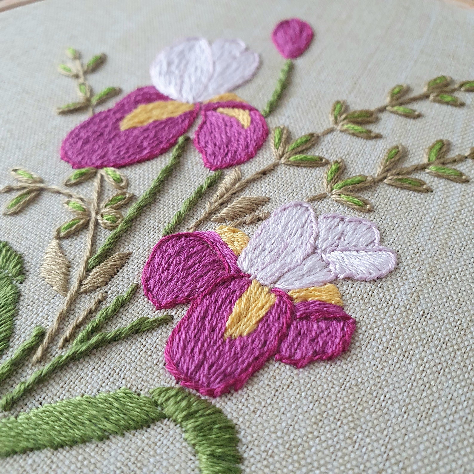 Irises Hand Embroidery, Spring Flowers Pattern DIY, Botanical ...