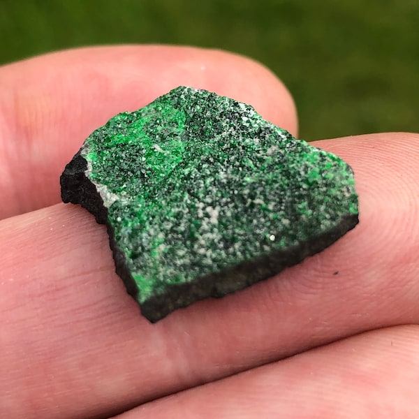 Uvarovite Garnet - Etsy