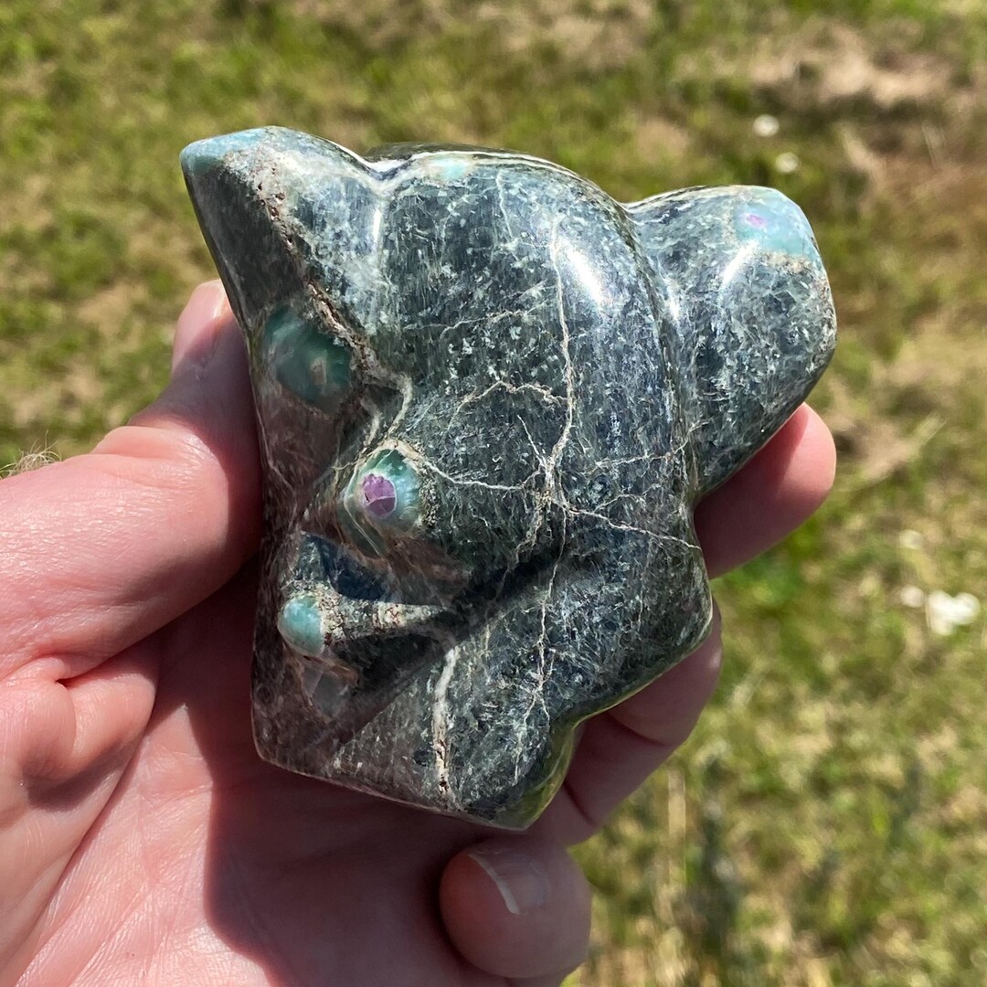 Nephrite Jade Freeform With Ruby Inclusions 441 Grams Approx - Etsy