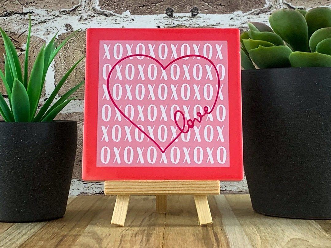 XOXO Love Heart Sign With Easel Heart Tile Sign Valentines Day Tiered ...