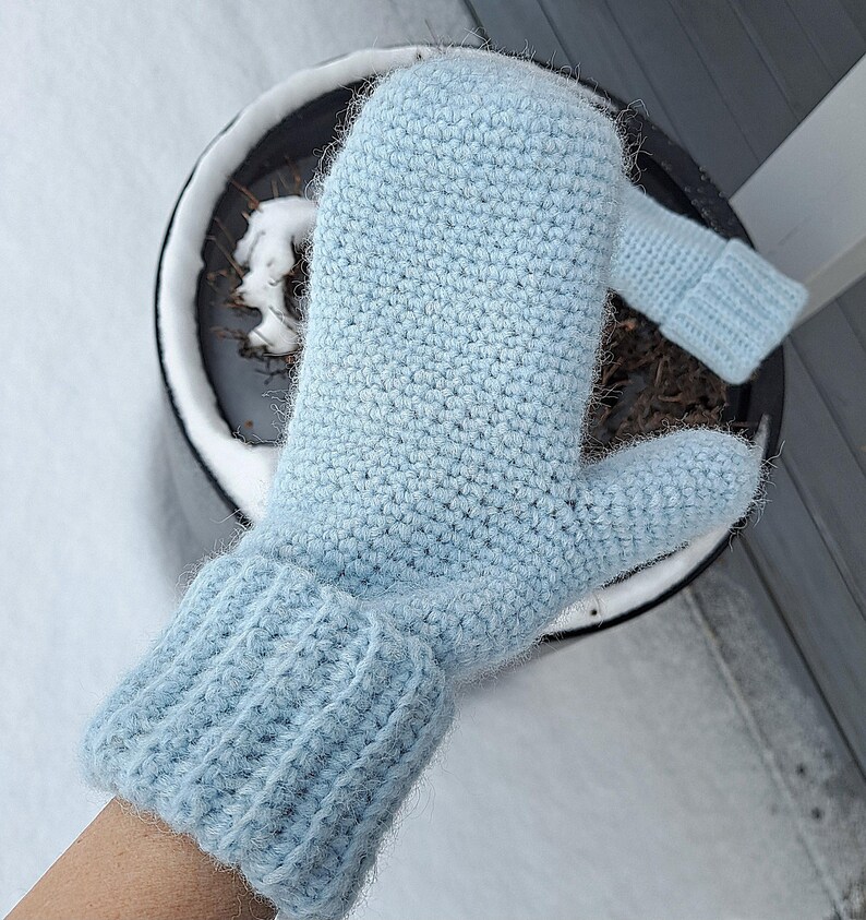 Frost Crochet Mitten Pattern: Beginner-friendly Winter Mittens (PDF) - Etsy