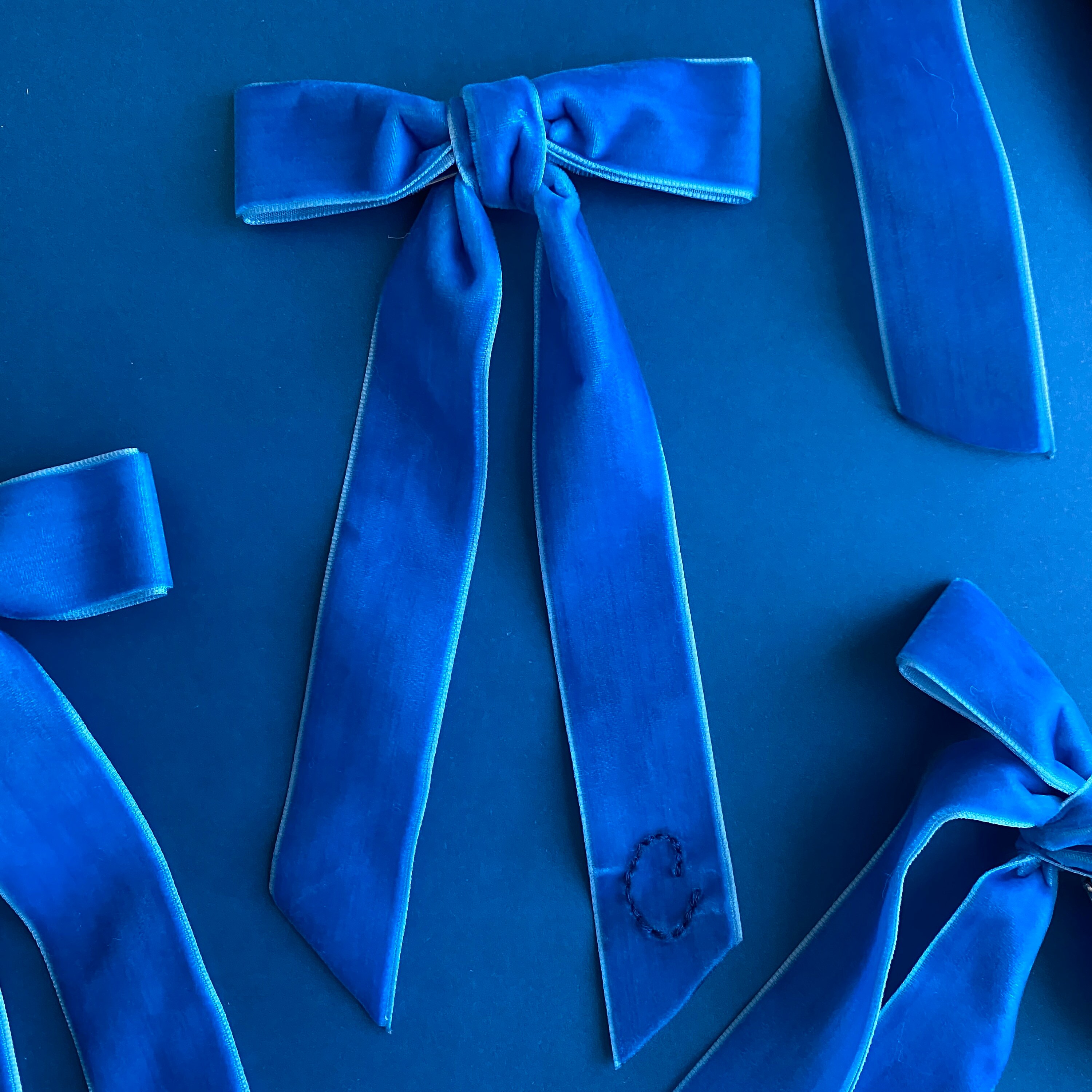 Custom Embroidered Velvet Hair Bow: Personalized Monogrammed Hair Clip ...