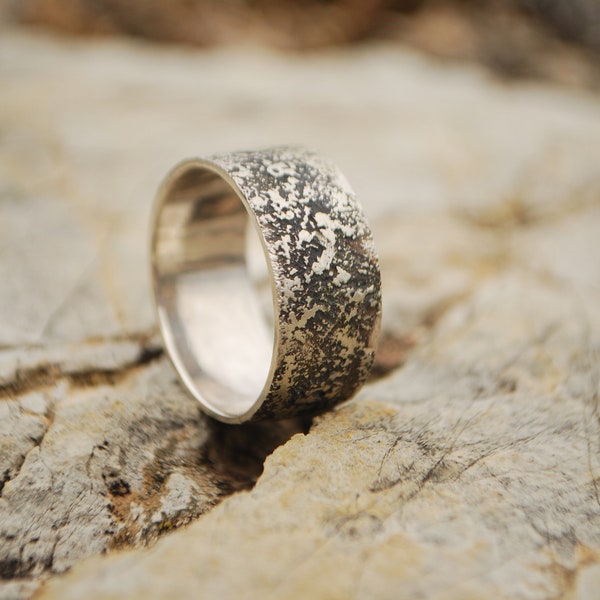 Rustic Wedding Band - Etsy