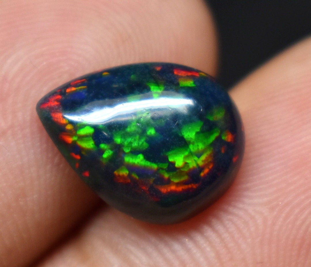 BROKEN LINE OPAL Rare Ethiopian Galaxy Opal Smoked Gemstone, 2 Carat ...
