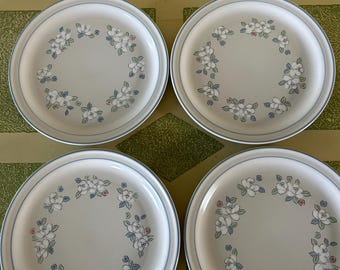 Chantilly Stoneware Dinner Plates by Hearthside JAPAN Fleur De Lune 10. ...