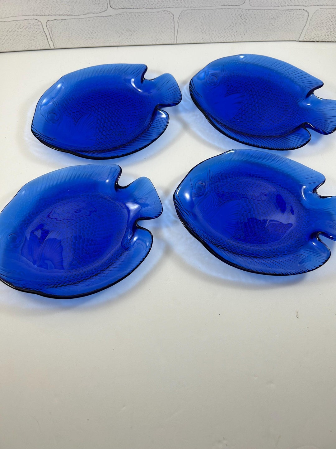 Arcopal Cobalt Blue Fish Plates Arcoroc France Small Fish Plates Set of ...