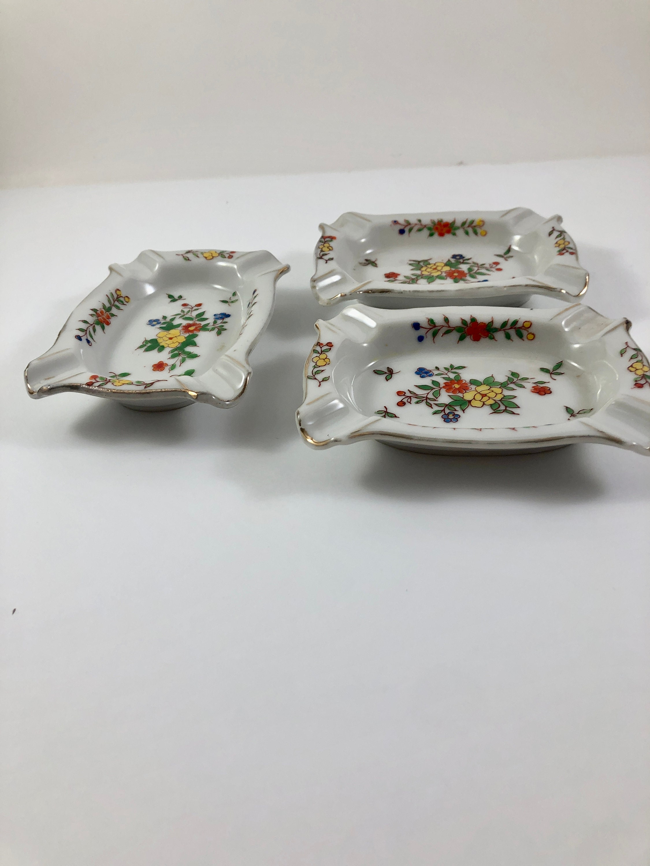 3 Hand Painted Stackable Ashtrays Japan - Etsy