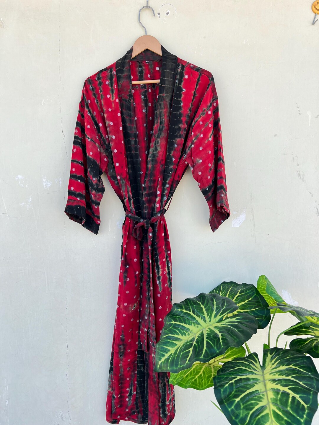 Red and Black Women's Wear Crape Silk Robe Indian Silk Robe, Silk ...
