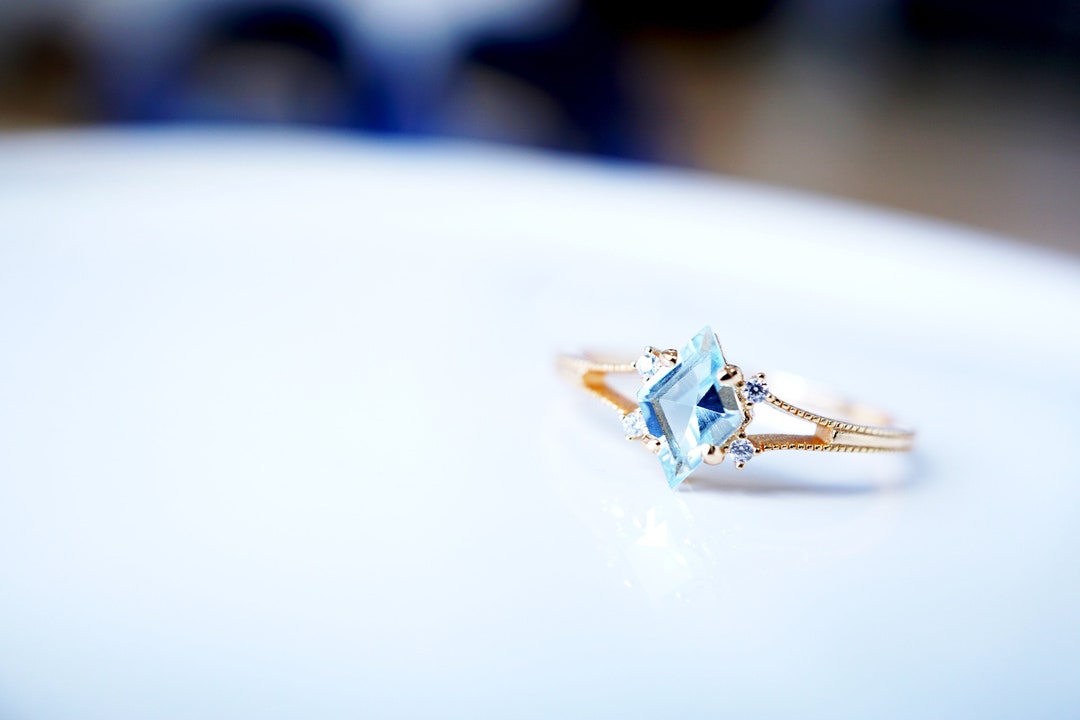 14K Gold Natural Swiss Blue Topaz Ring, Lozenge Cut Topaz Solitaire ...