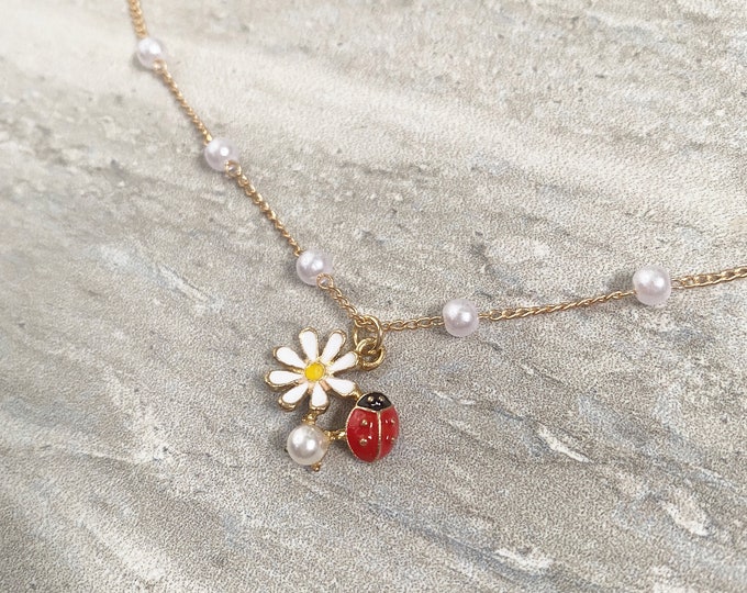 Cottagecore Ladybug Daisy Necklace | Beaded Pearl Fairycore Choker ...