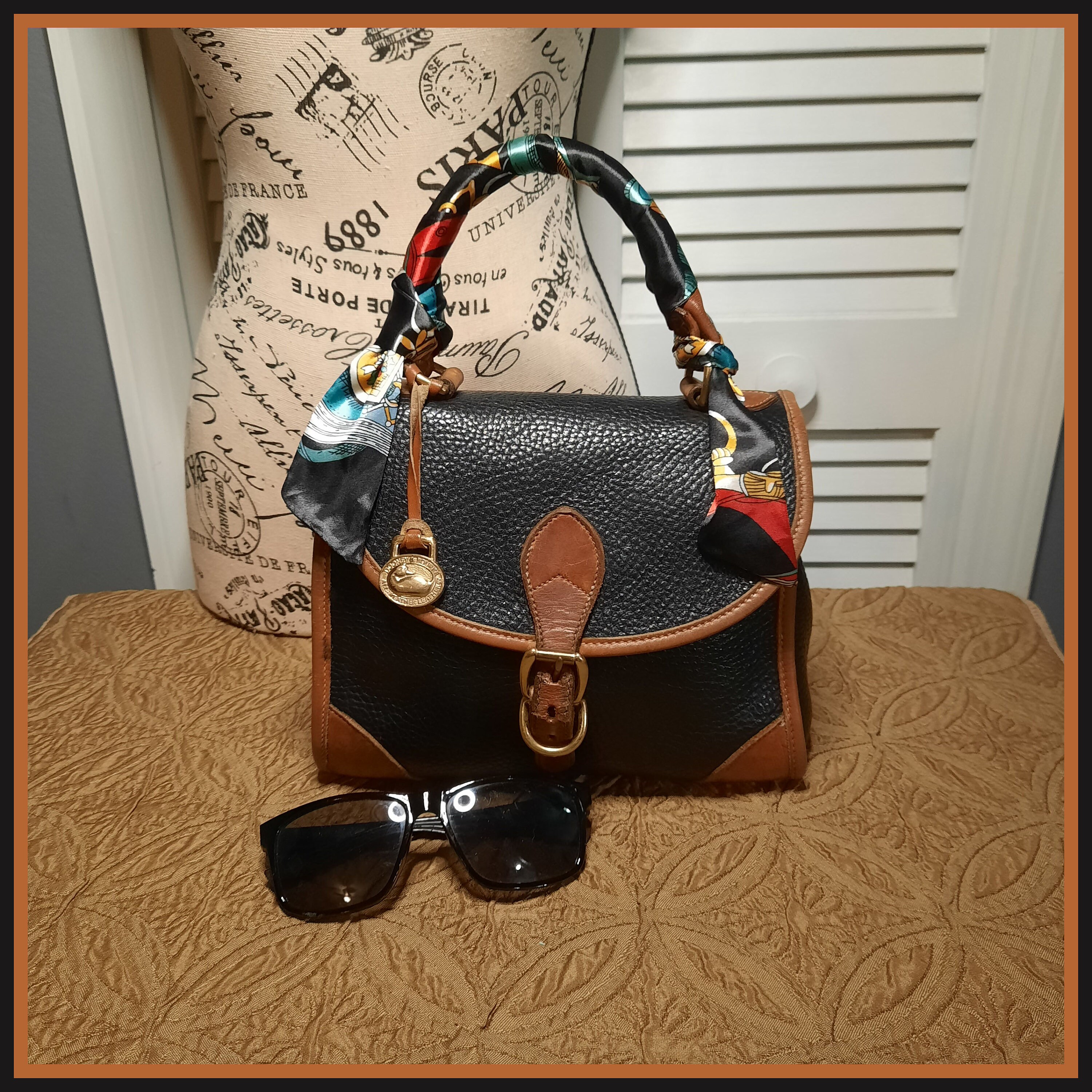 Dooney & Bourke Black Carpet Bag Dooney and Bourke R47 Carpet Bag ...
