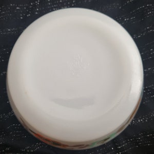 Vintage British 1970s JAJ *PYREX* Small Bowl in TEMPO 'carnaby' Pattern ...