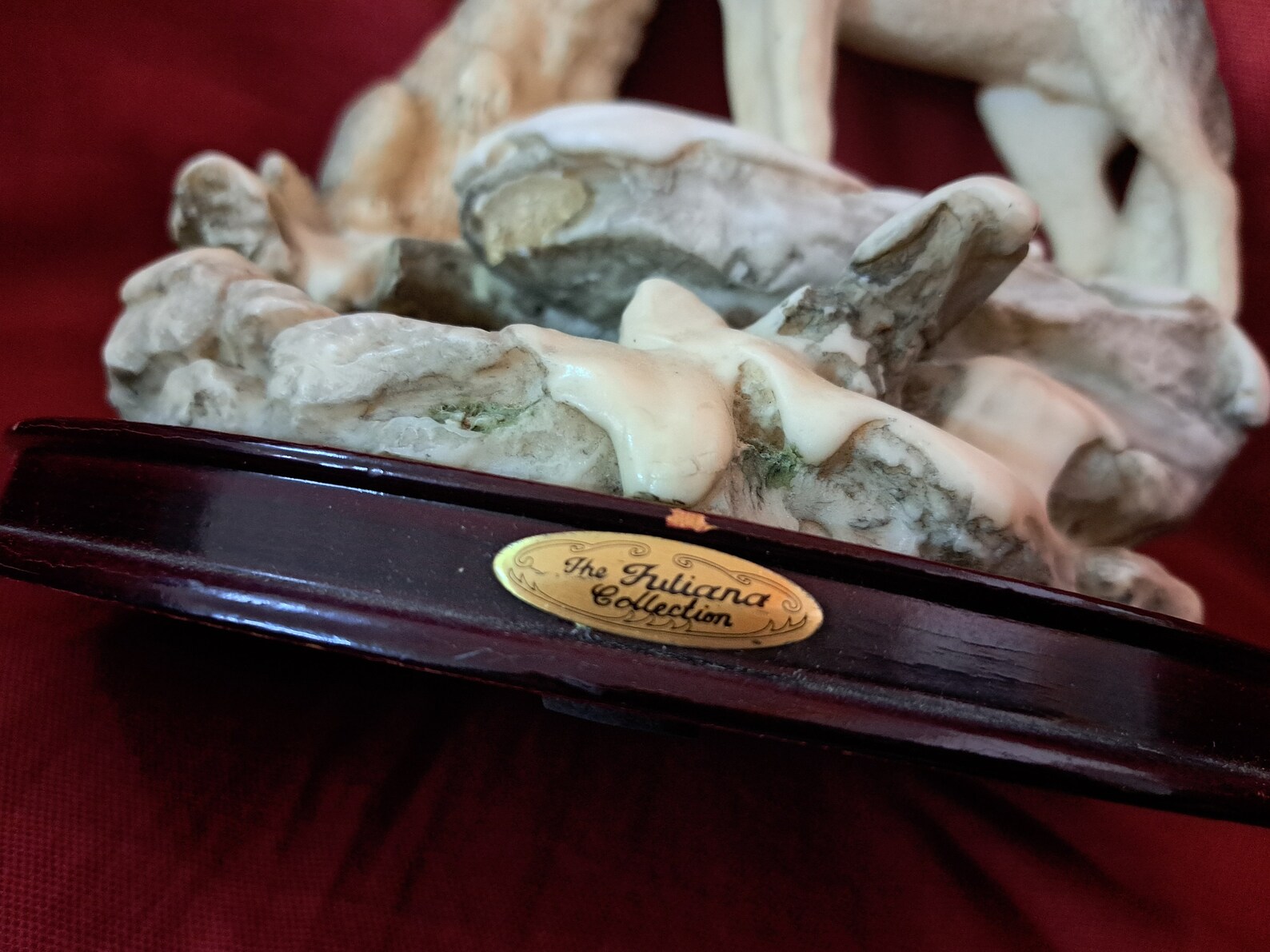 Vintage JULIANA COLLECTION Wolves on Snow Covered Rocks - Etsy