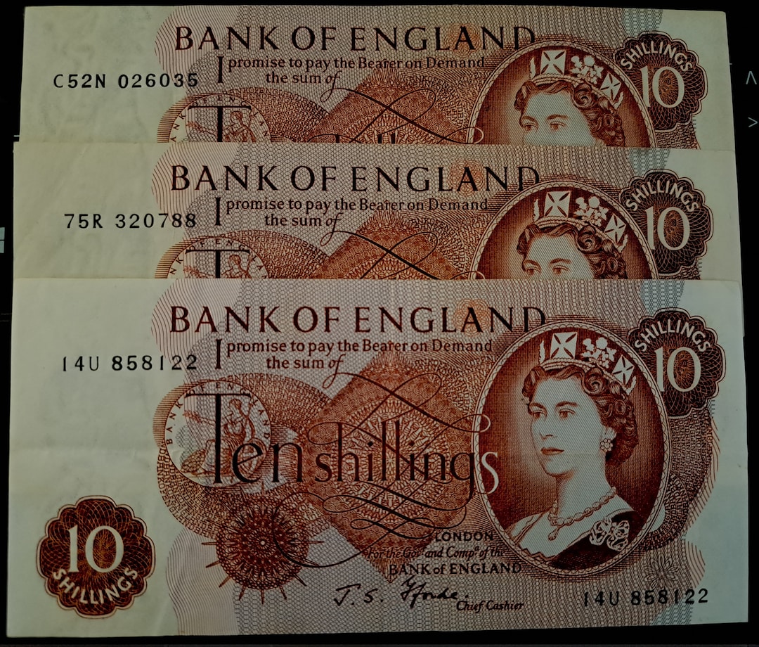 Three *ten Shilling* J.S. Fforde Bank of England Series 'C' Banknotes ...