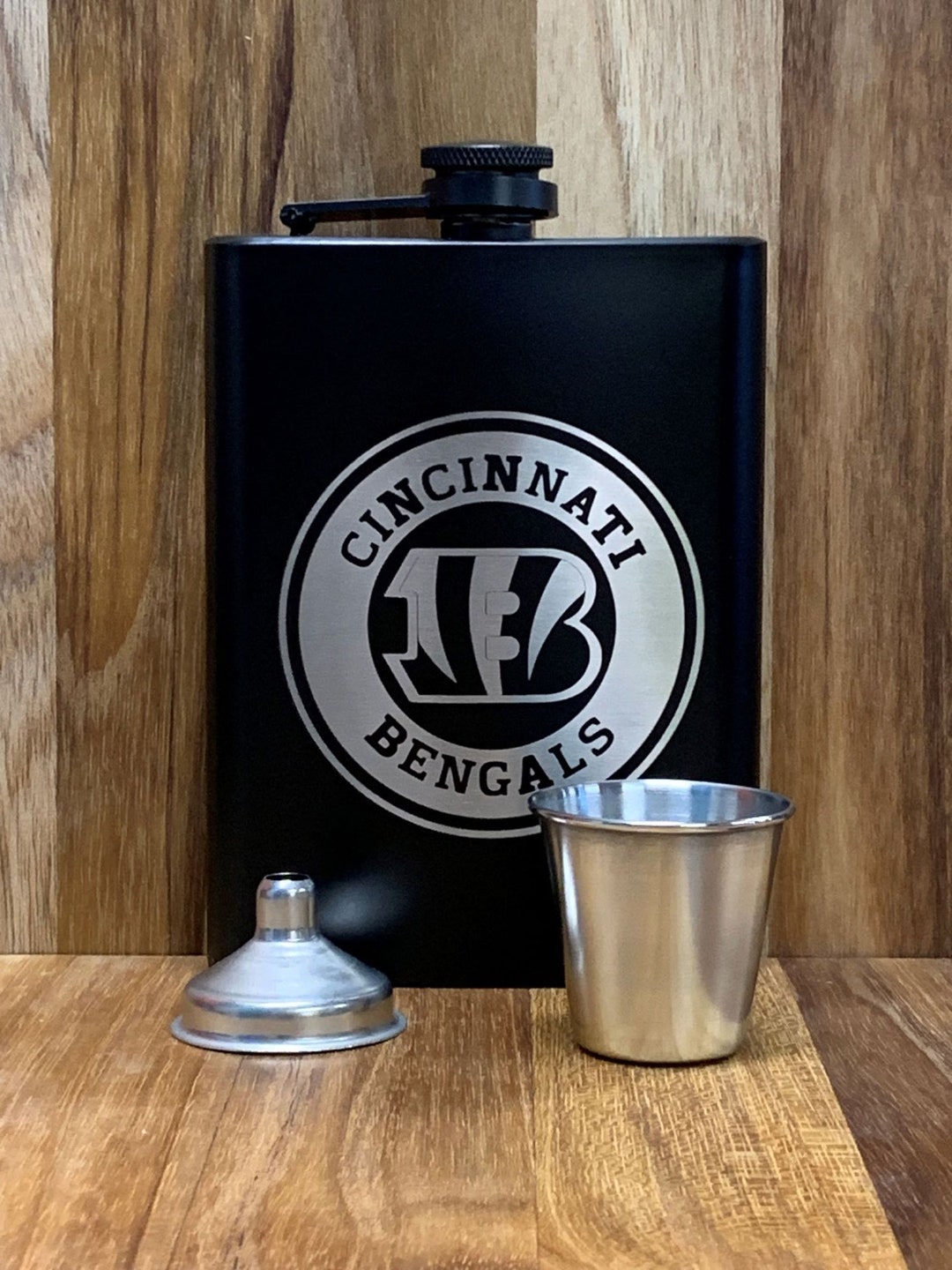 CINCINNATI BENGALS, Engraved, Personalized 8oz Flask Each Flask Comes ...