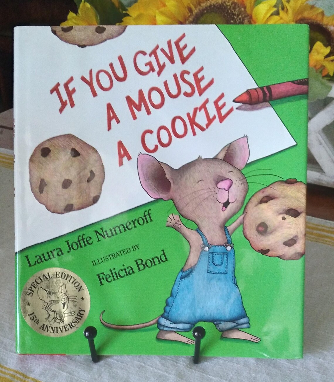 If You Give a Mouse a Cookie Laura Joffe Numeroff Illustrated by ...