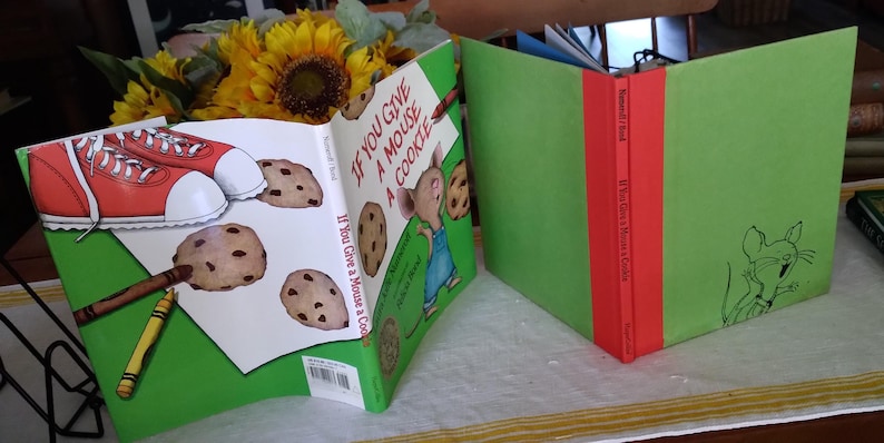 If You Give a Mouse a Cookie Laura Joffe Numeroff Illustrated by ...