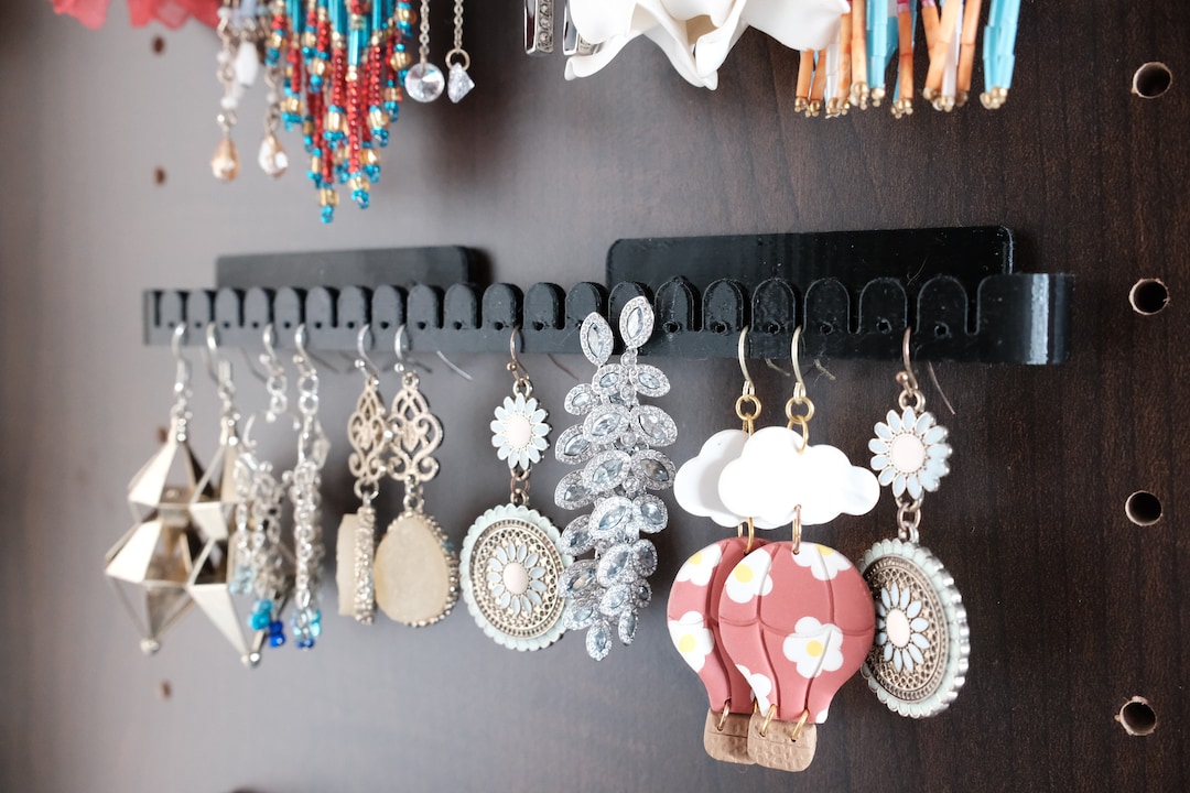 Wall Mounted Earring Display - Etsy