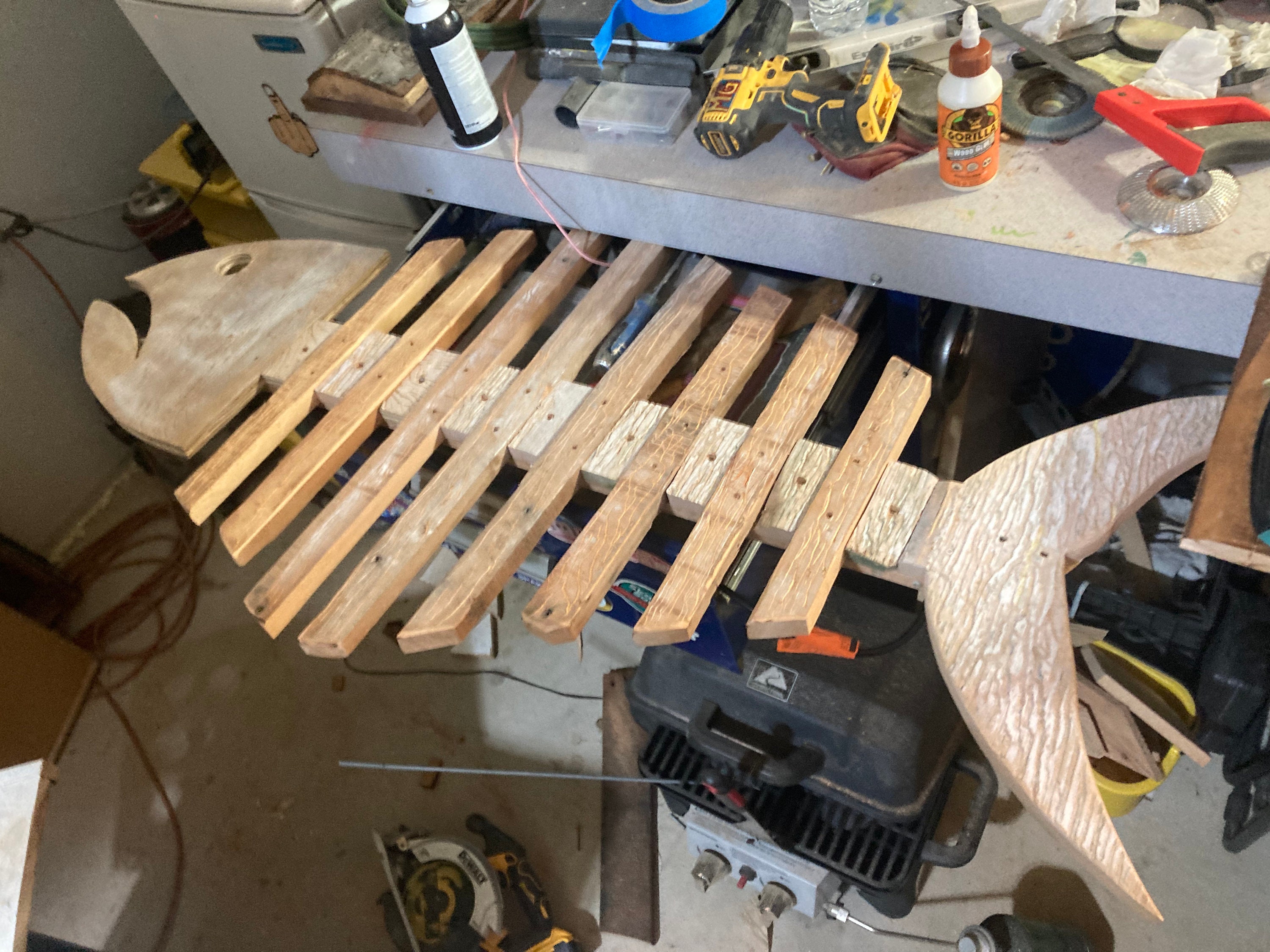 Fish Bones Shelf Made From Pallets and Driftwood - Etsy