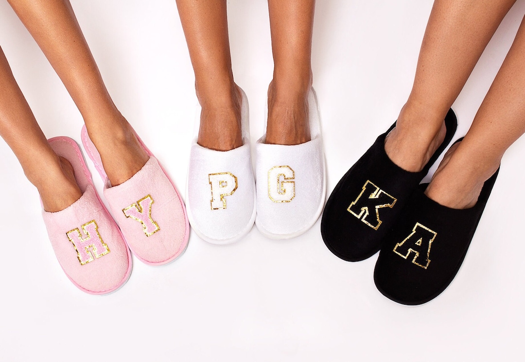 Custom Bridesmaid Slippers: Personalized Spa Gift, Initial Patch - Etsy