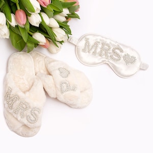 High Quality Custom Bride Slippers: Personalized Mrs Slippers - Etsy