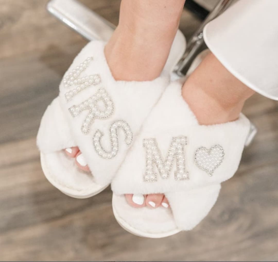 Custom Mrs Pearl Fluffy Slippers: Bridal Shower Gift - Etsy