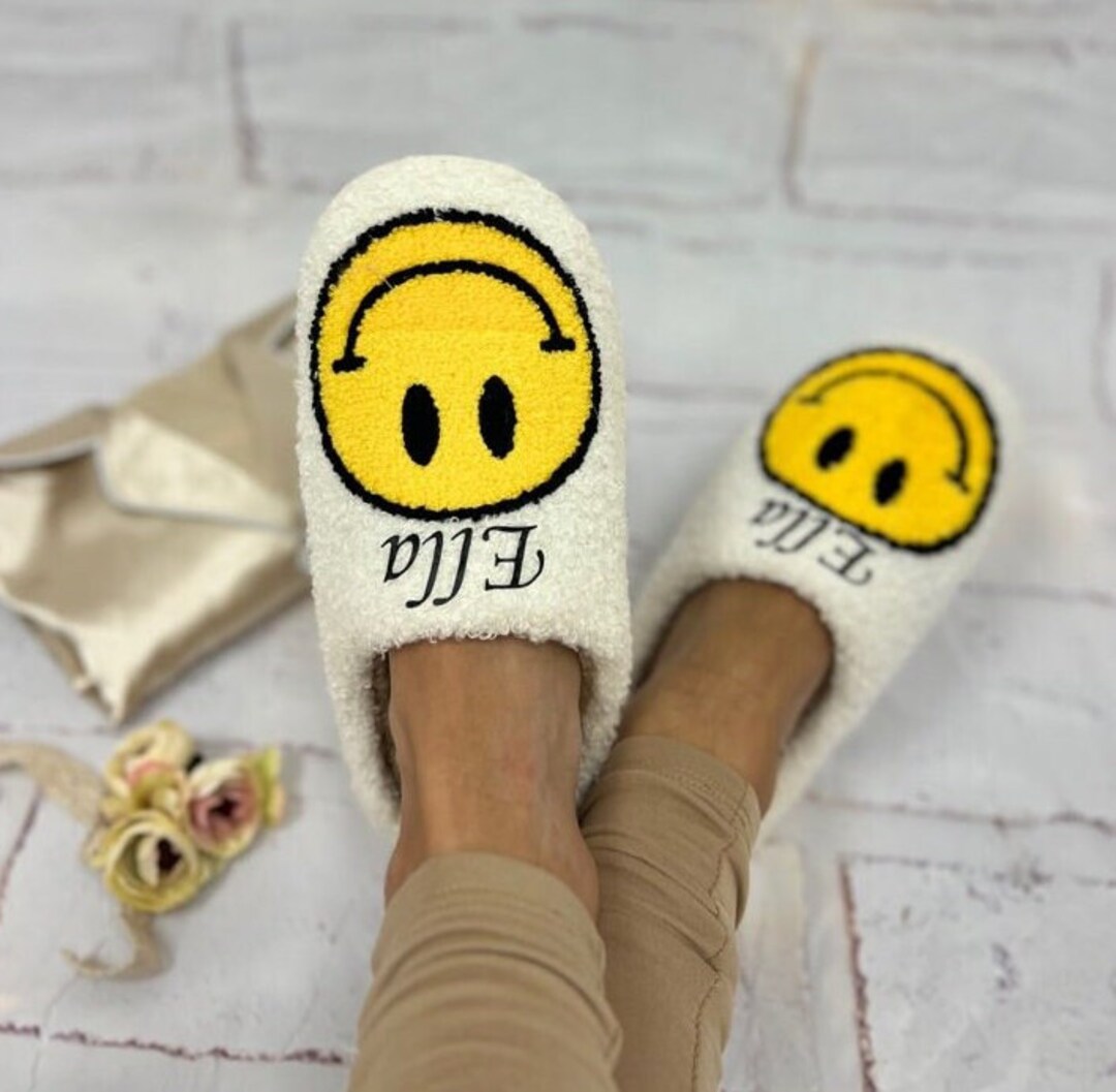 Custom Smile Slippers: Bachelorette Party Gifts - Etsy