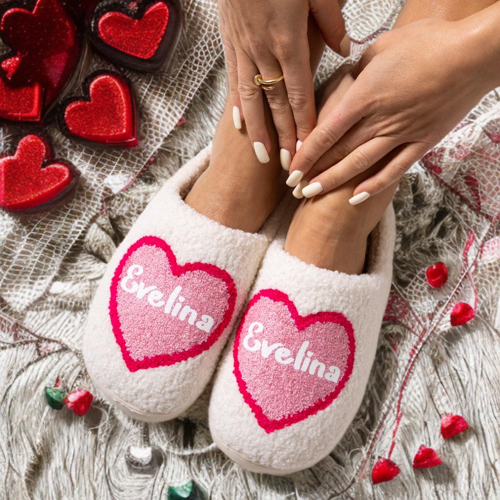 Personalized Christmas Slippers, Custom Name Heart Slippers, Cozy Gift ...