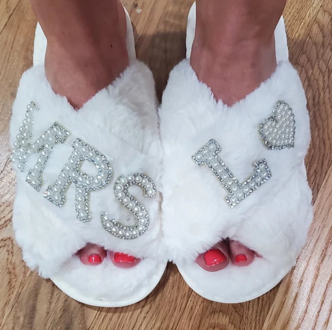 Mrs Custom Slippers: Personalized Slippers - Etsy