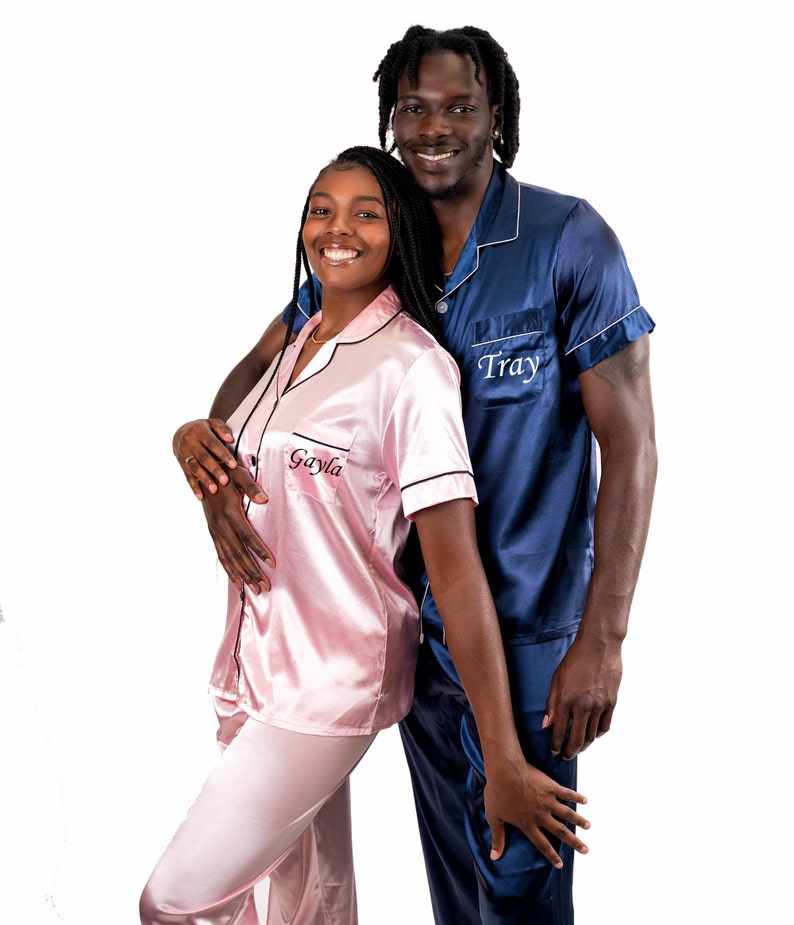 Mr and Mrs Custom Satin Pajamas for Couple Personalized Pjs - Etsy