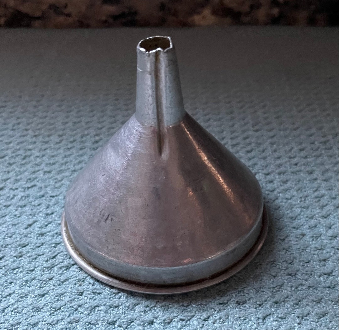 Vintage Aluminum Funnel & Tupperware Mini Wonderlier Keychain 1306 - Etsy