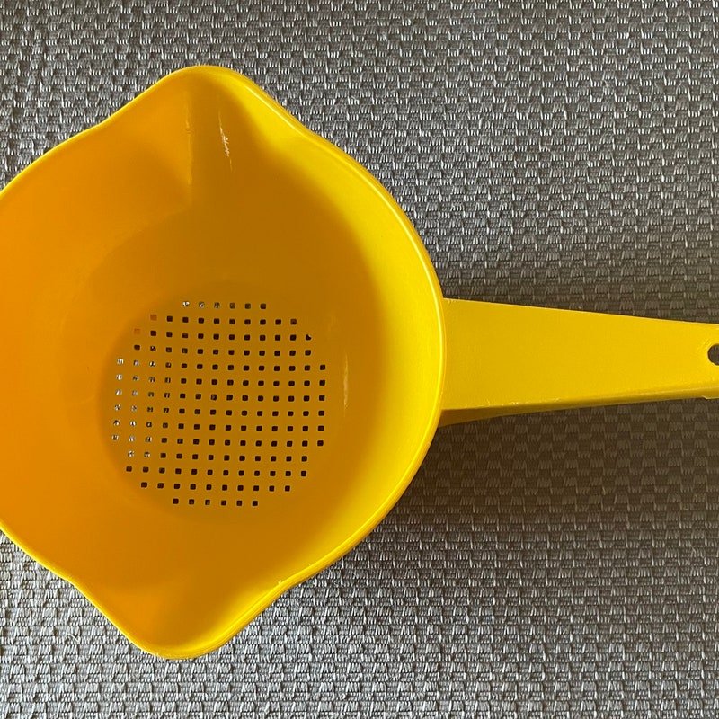 Tupperware Colander - Etsy